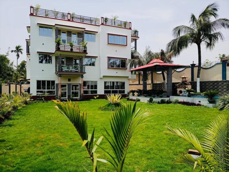 Mousumi Inn-Best Riverfront Resort in Burul,Kolkata - The Weekender